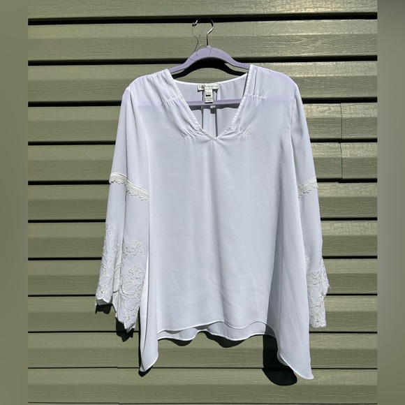 Neiman Marcus | Tops | Neiman Marcus Stunning Lightweight White Blouse ...